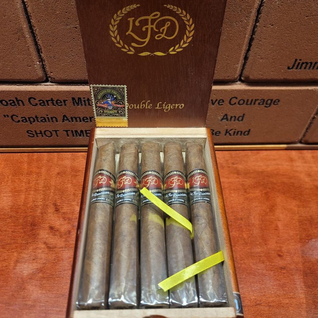 LFD Double Ligero Chisel Natural Single | Underground Cigar Shop & Lounge