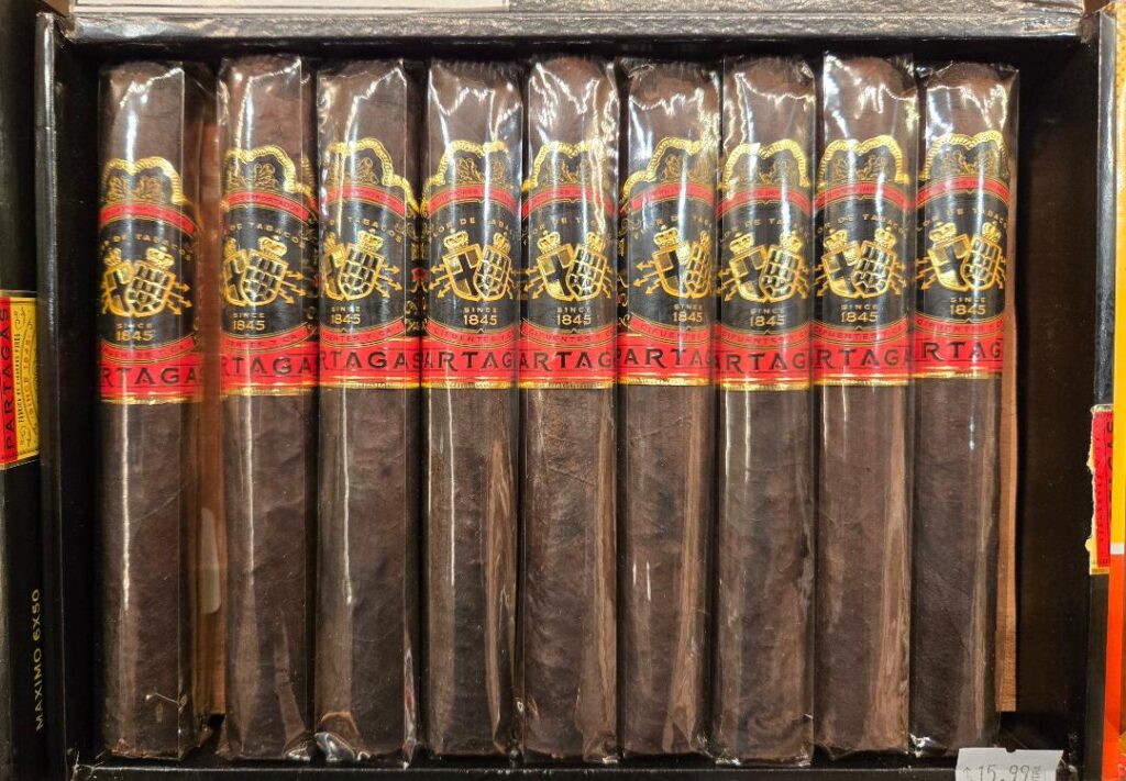 Partagas Black Label Magnifico Single | Underground Cigar Shop & Lounge